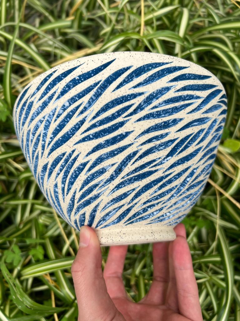 White Speckle & Dark Blue Splatter Diagonal Wave Fruit Bowl - Alex Beck ...